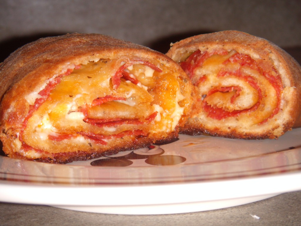 Tasty Thursday-Calzones and Pepperoni Rolls, Oh My! - Momdot.com