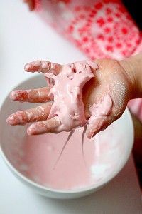 Homemade Quicksand : DIY Kids Activity