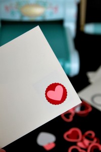 DIY Love Notes with Peekaboo Heart - Momdot.com