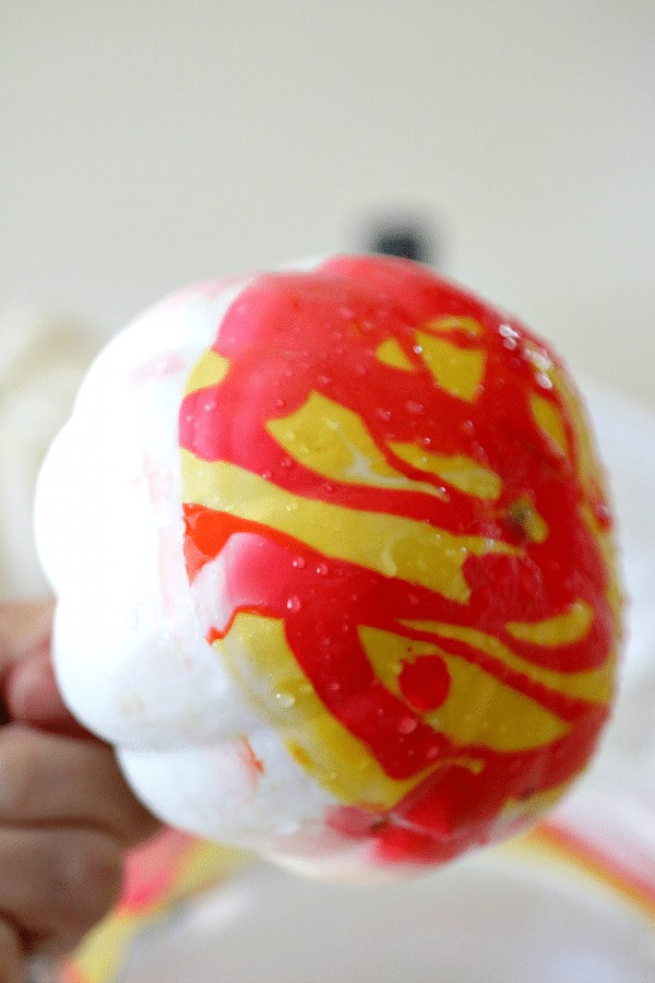 How To Make Marbled Pumpkins (So GORGEOUS for Fall!) - MomDot