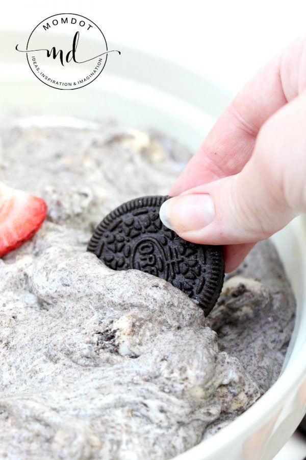 OREO Fluff Recipe with Pudding, no bake cookie dessert dip - Momdot.com