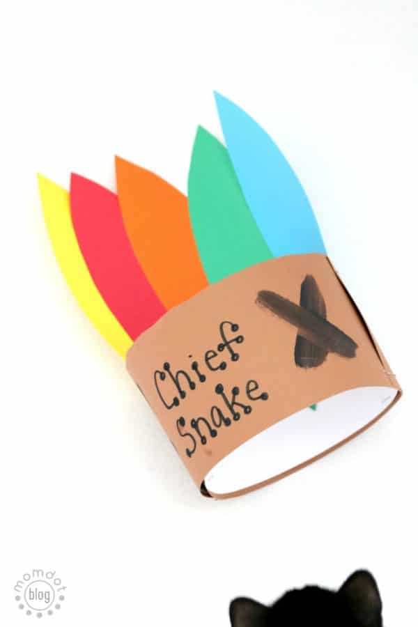Chief Headdress : DIY Thanksgiving Native American Headband - Momdot.com