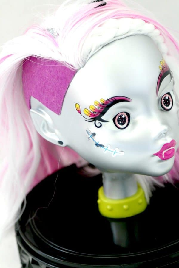 Monster High Create A Monster Head Review: Fang-tastic Fun!