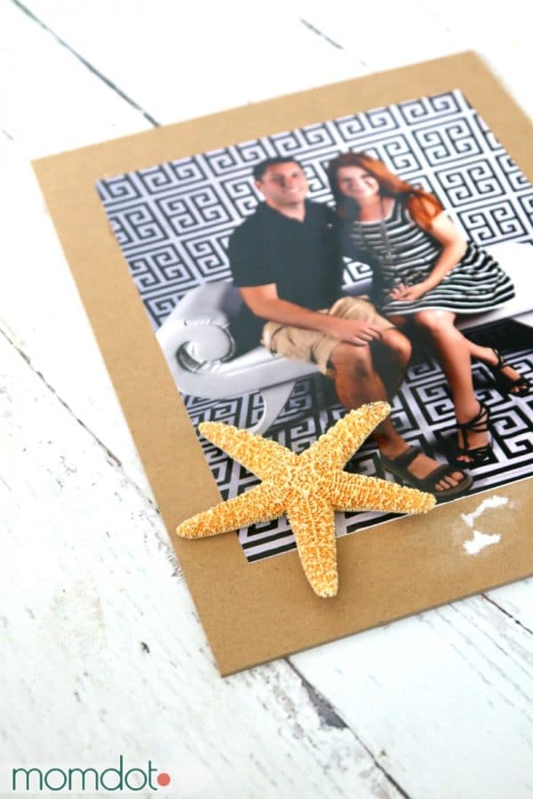 Beach shadow box with sand: DIY