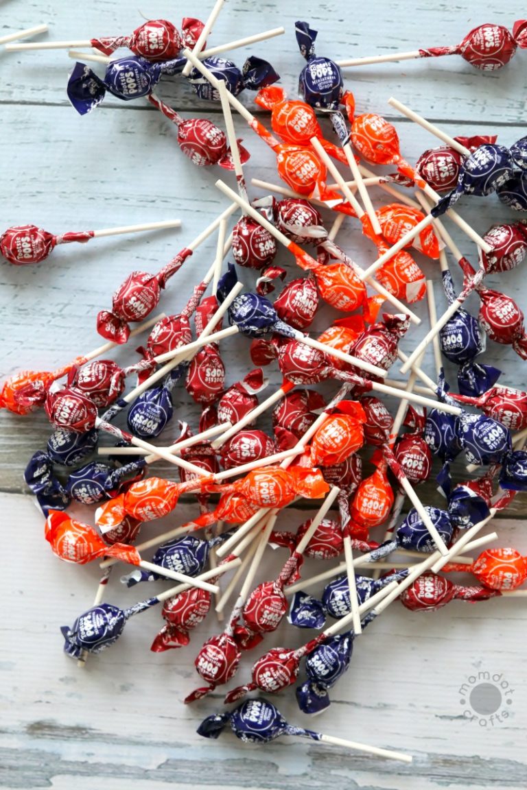 Lollipop Monsters DIY for Halloween - Momdot.com