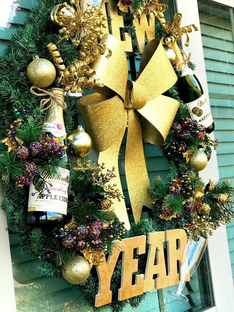 New Year's Eve Wreath DIY - Momdot.com