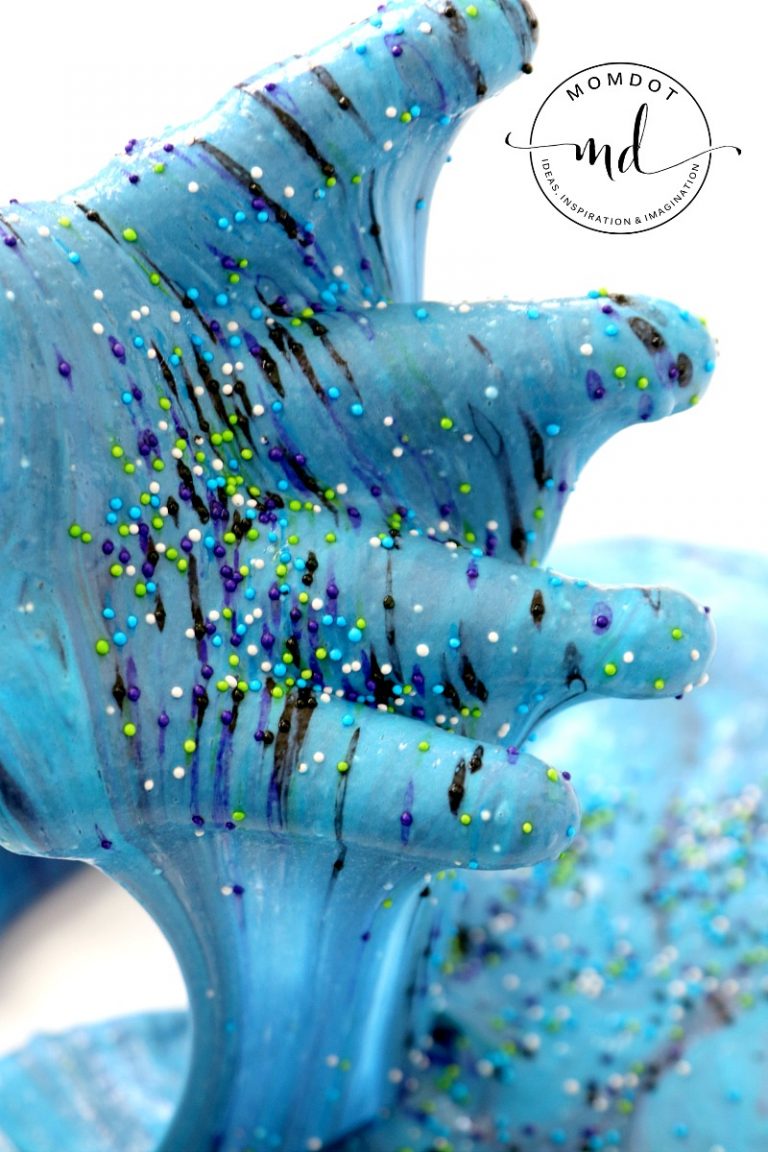 Galaxy Slime (With Magically Appearing Planets!) - Momdot.com