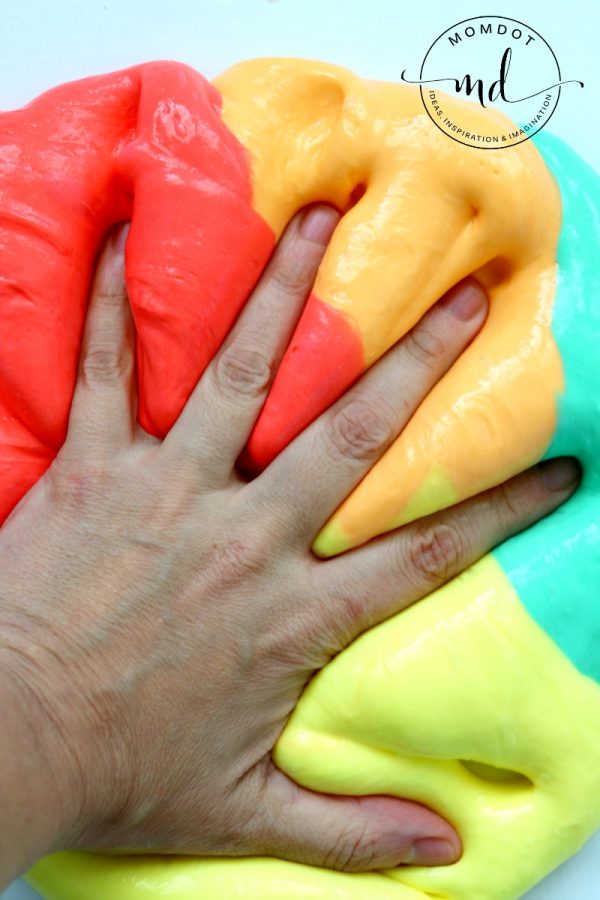 How to make Saline Solution Slime (Step By Step) - Momdot.com