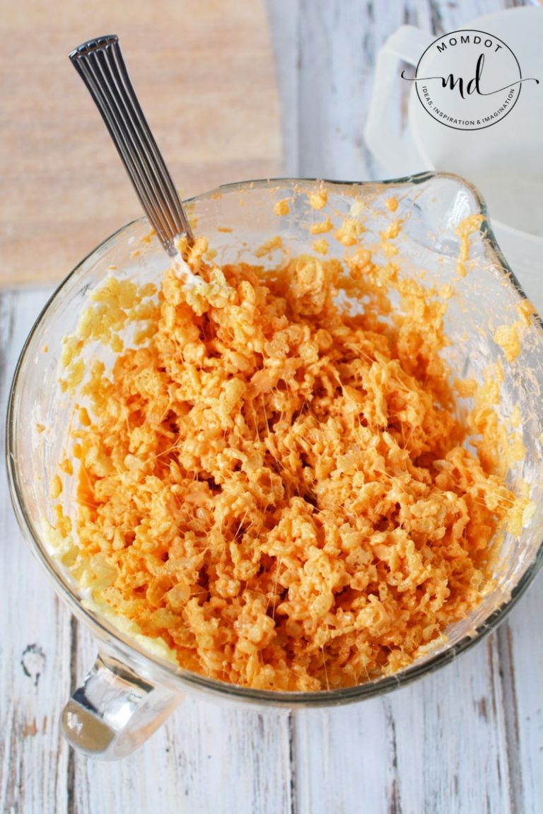 Pumpkin Rice Krispie Treats Recipe - Momdot.com