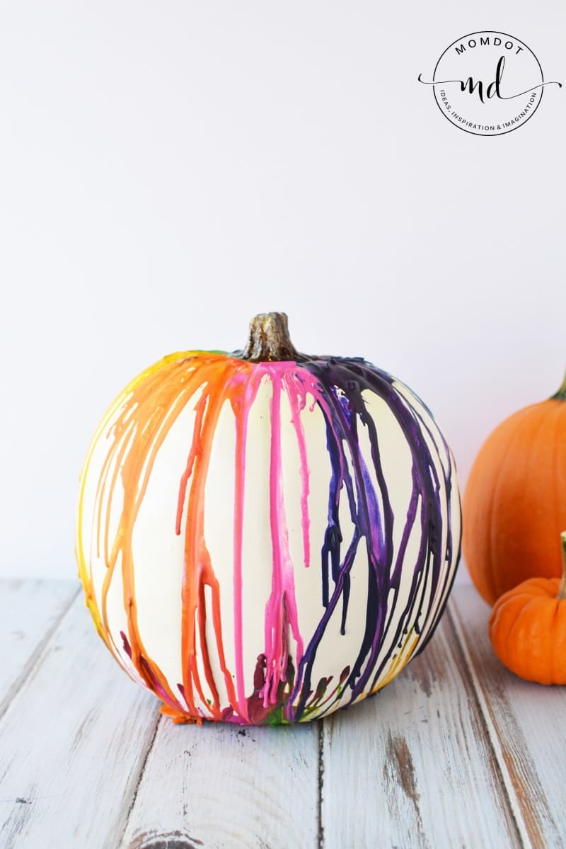 Melting Crayon Pumpkin Decorating Tutorial - Momdot.com Melting Crayon Pumpkin Decorating Tutorial - Momdot.com