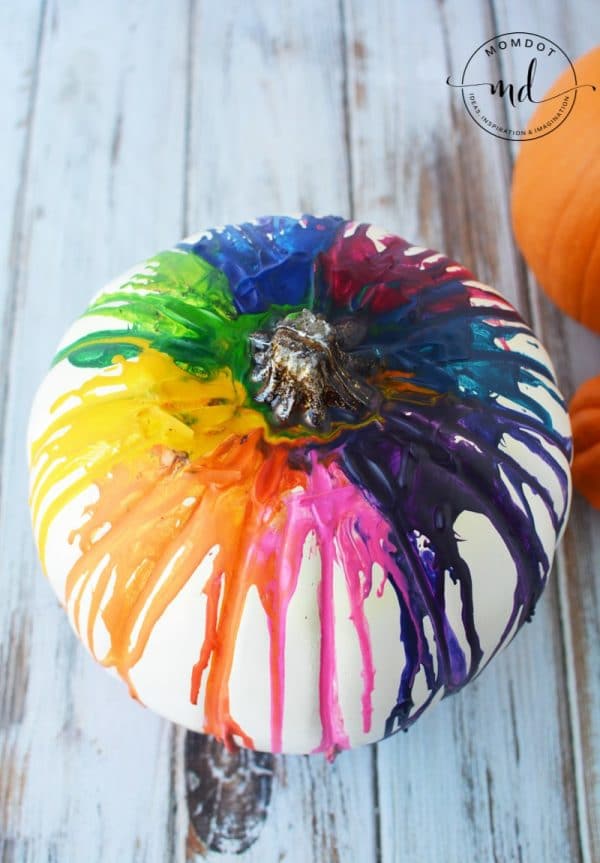 Melting Crayon Pumpkin Decorating Tutorial - Momdot.com