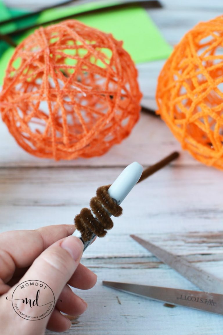 How To Make Yarn Pumpkins With Balloons - MomDot