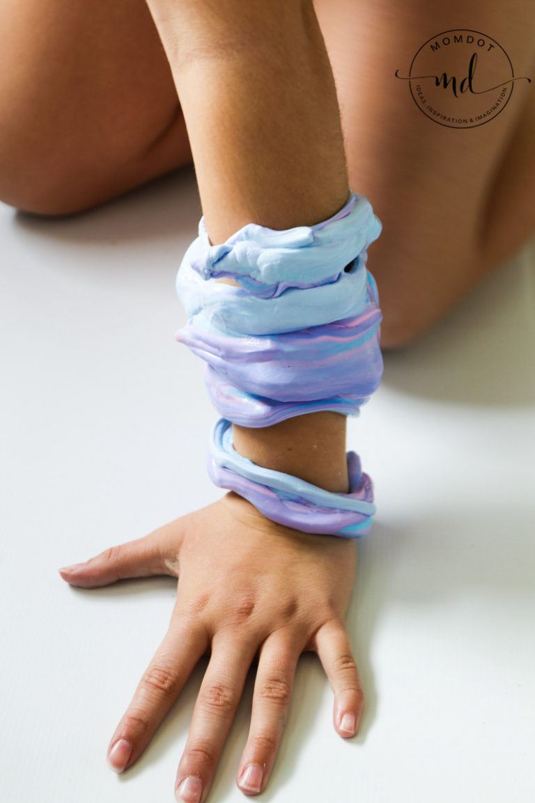 Making Slime Moldable and Bendable for Play - Momdot.com