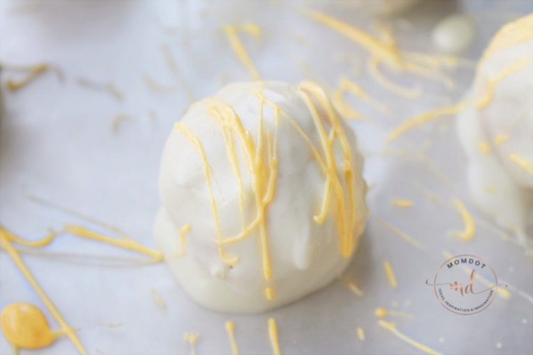 Lemon Oreo Truffles: How to Make This Delicious Dessert!